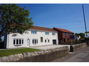 4 bedroom detached house for sale in Mosham Road, Doncaster, DN9 3AZ