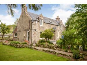 3 bedroom detached house for sale in Whitebridge, Inverness, IV2 6UP