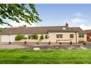 5 bedroom detached house for sale in Shieldhill, Falkirk, FK1 2BH