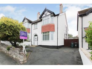 4 bedroom semi-detached house for sale in Llandudno Road, Rhos On Sea ...