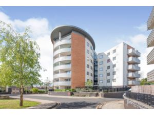 1 bedroom flat for sale in 16 Apple Grove, Harrow, HA2 0FJ
