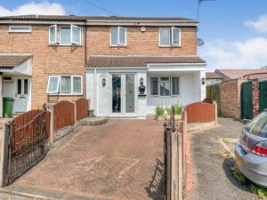 3 bedroom semi-detached house for sale in Spring Road, Shelfield ...