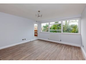 2 bedroom flat for sale in 93 King's Avenue, Clapham / Brixton, SW4 8EH