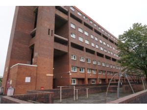 studio flat to rent in 10 Raglan Street, Glasgow, G4 9QL